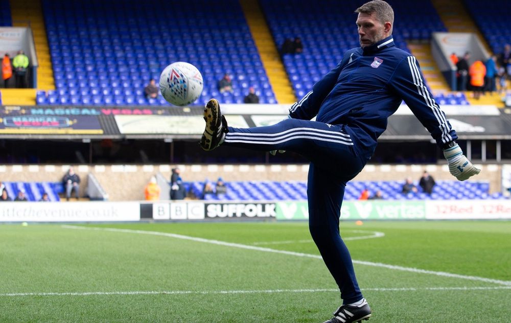 Ipswich Town JIMMY WALKER LEAVES TOWN