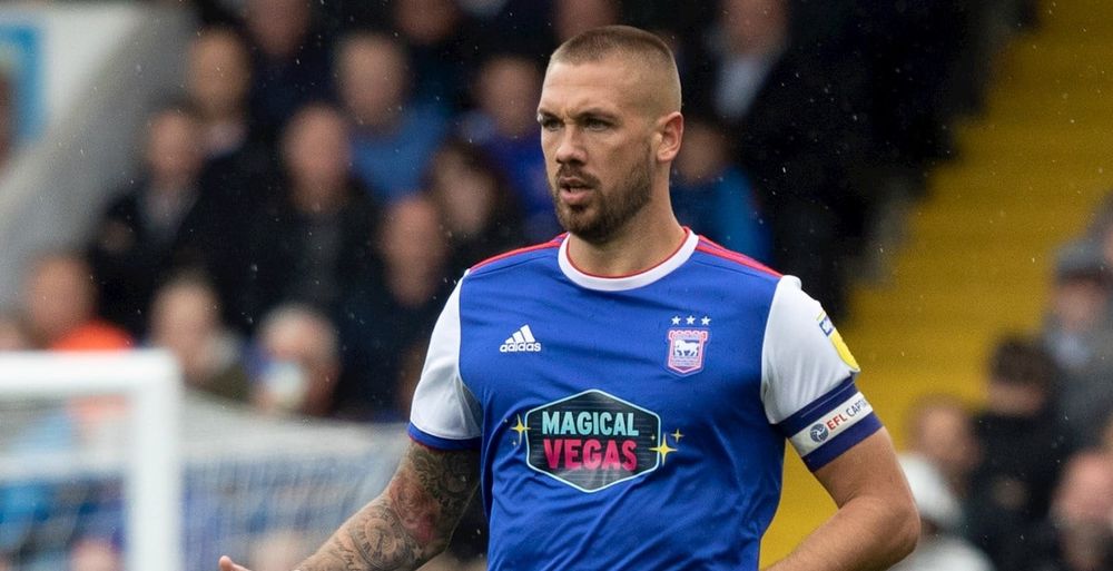 Ipswich Town CHAMBO | AGENTS ARE A DRAIN ON THE GAME