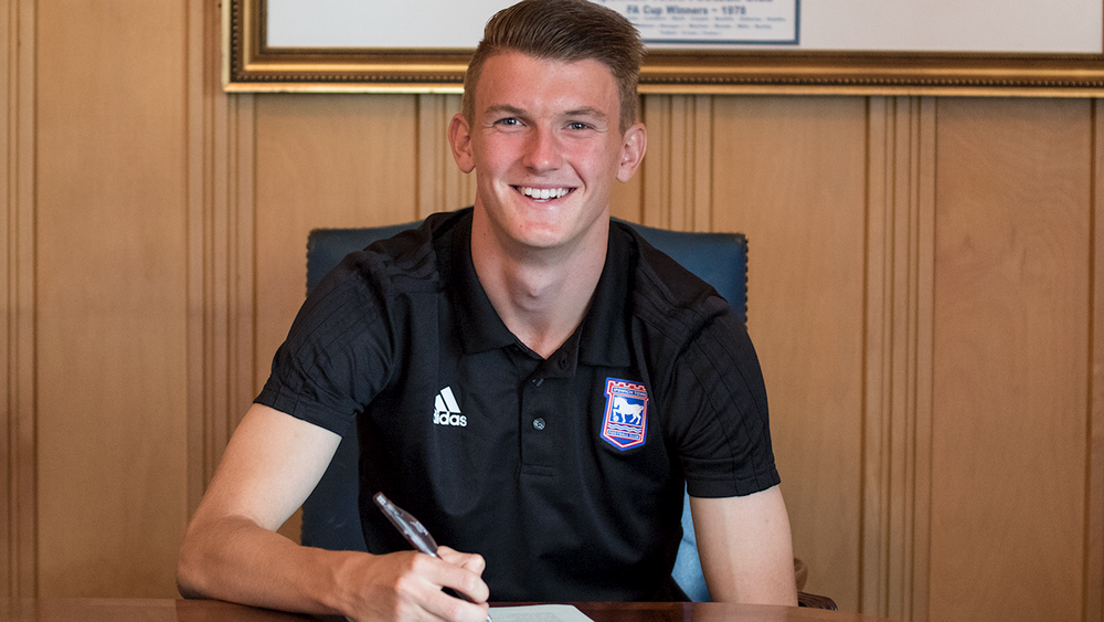 Ipswich Town CLEMENTS SIGNS PRO DEAL