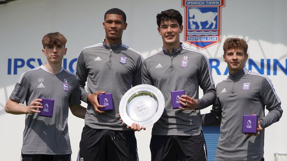Ipswich Town FC | TOWN U23s RECEIVE PDL MEDALS AND TROPHY