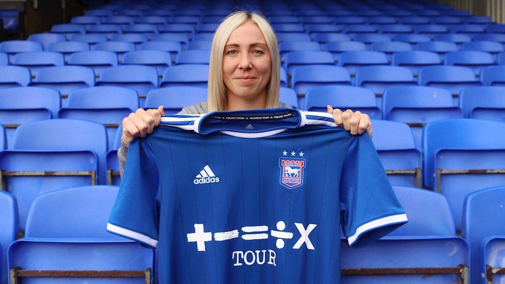 Ipswich Town TRACTOR GIRLS | PAIGE SHORTEN RE-JOINS TOWN