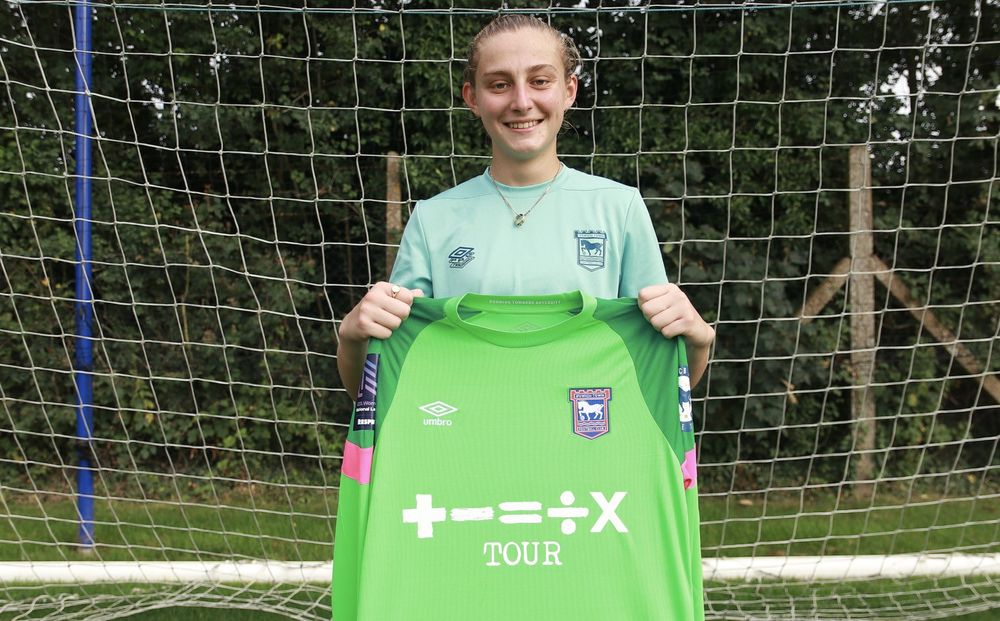Ipswich Town FC | GOALKEEPER HARTLEY JOINS TOWN WOMEN