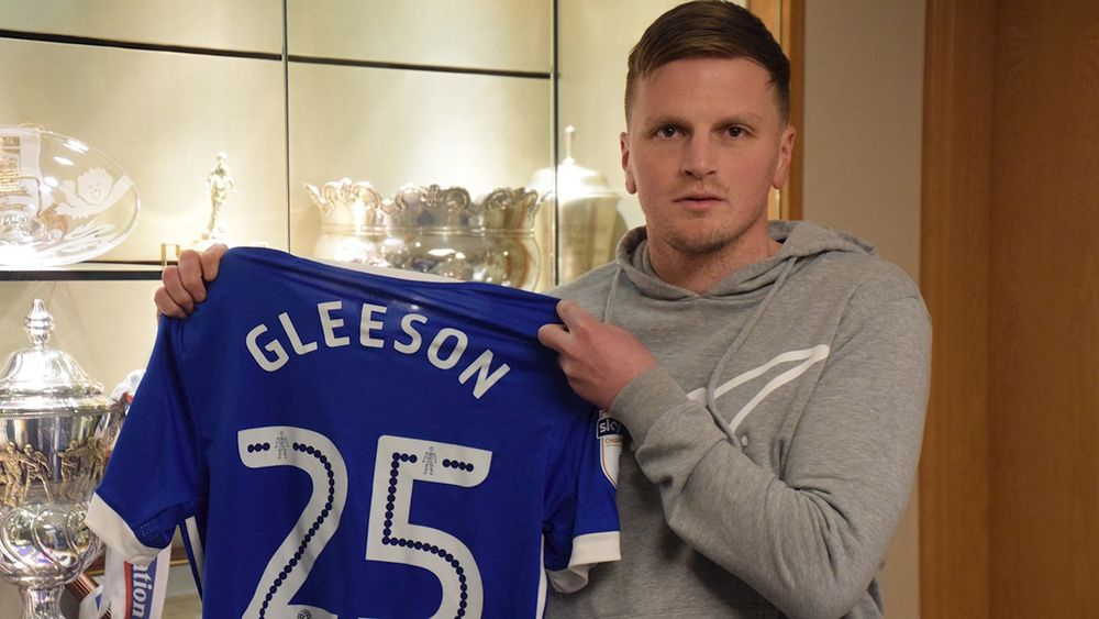 Ipswich Town STEPHEN GLEESON JOINS TOWN